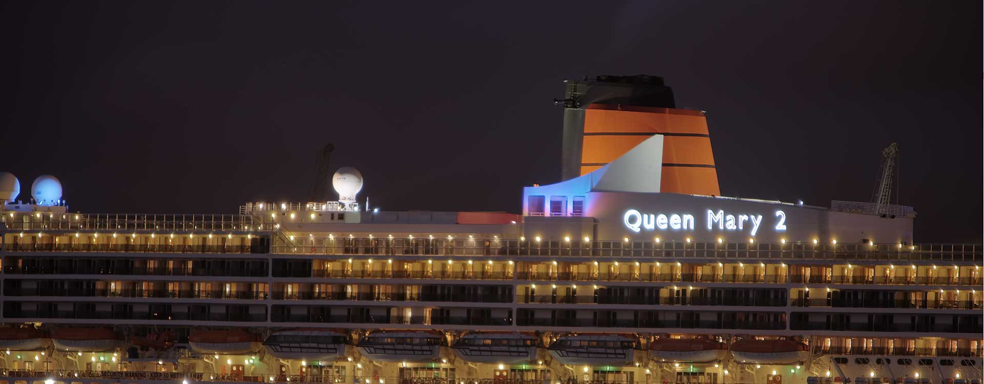 UFO Lighting - RMS Queen Mary 2